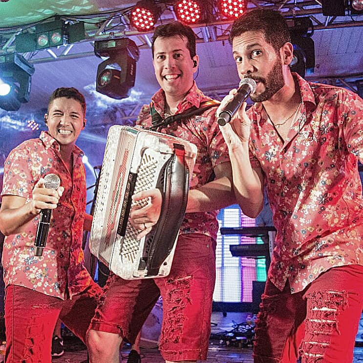 Live: Arraiá da Fulô - Banda Fulô de Mandacaru | Portal Oficial de Belo ...