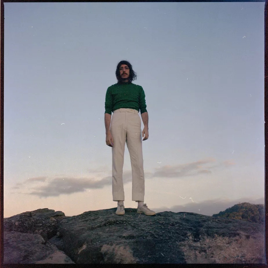 Tim Bernardes – Mil Coisas Invisíveis| Cine Theatro Brasil Vallourec ...